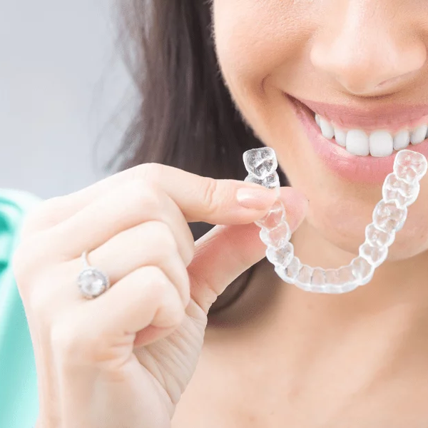 Invisalign 101: Clear Braces Guide for a Straighter Smile | Mapleridge ...